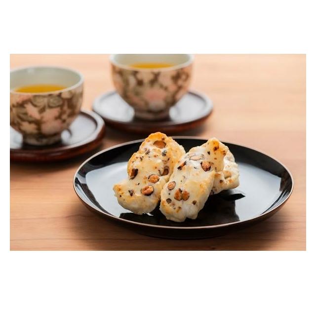 【Befco 栗山】+爆買日本+ BEFCO 栗山 光黑豆米果 65g 軟米菓 北海道產光黑豆 鹽味米果 米餅 仙貝 拜拜零食 日本原裝進口