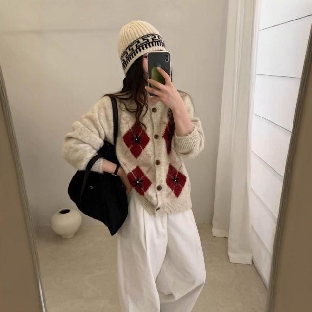 PEZK優選 圓領菱格毛衣外套女秋冬高級感開衫慵懶風時尚上衣G1485